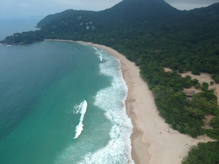 Praia do Félix - Uma das mais belas de Ubatuba